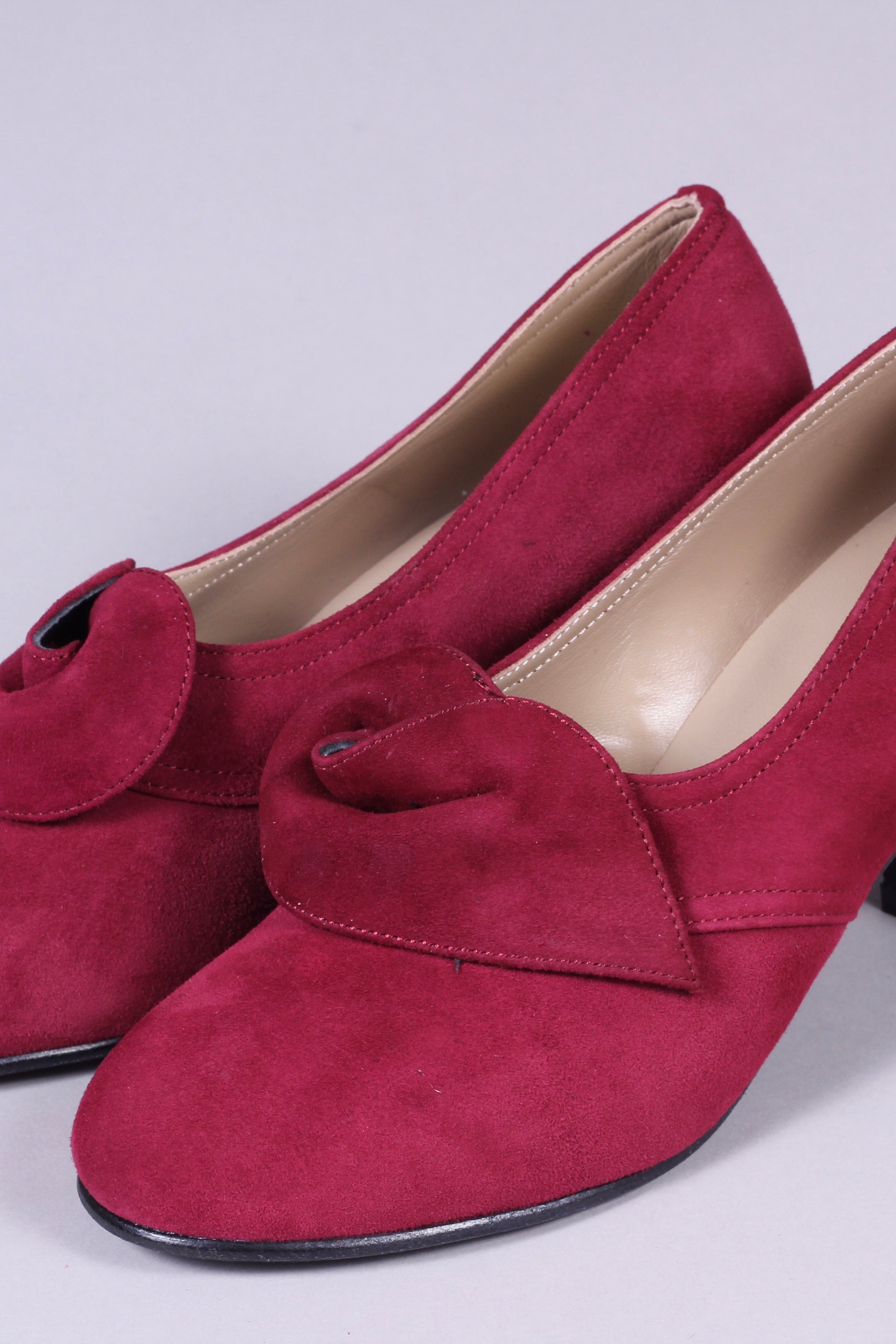 Red vintage shoes for women. 40s vintage retro pumps with 6.7 cm heels ...